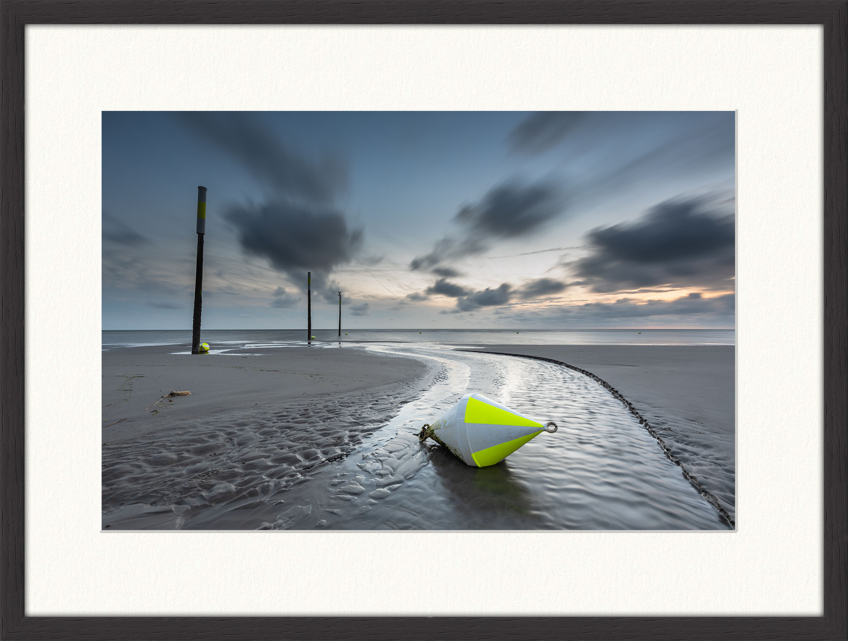 Gelbe Boje - f-zwo-acht Fotografie